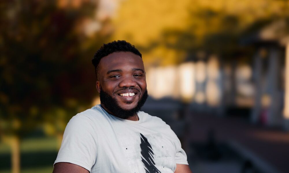 Rising Stars: Meet IB Fasakin of Columbus – Voyage Ohio Magazine