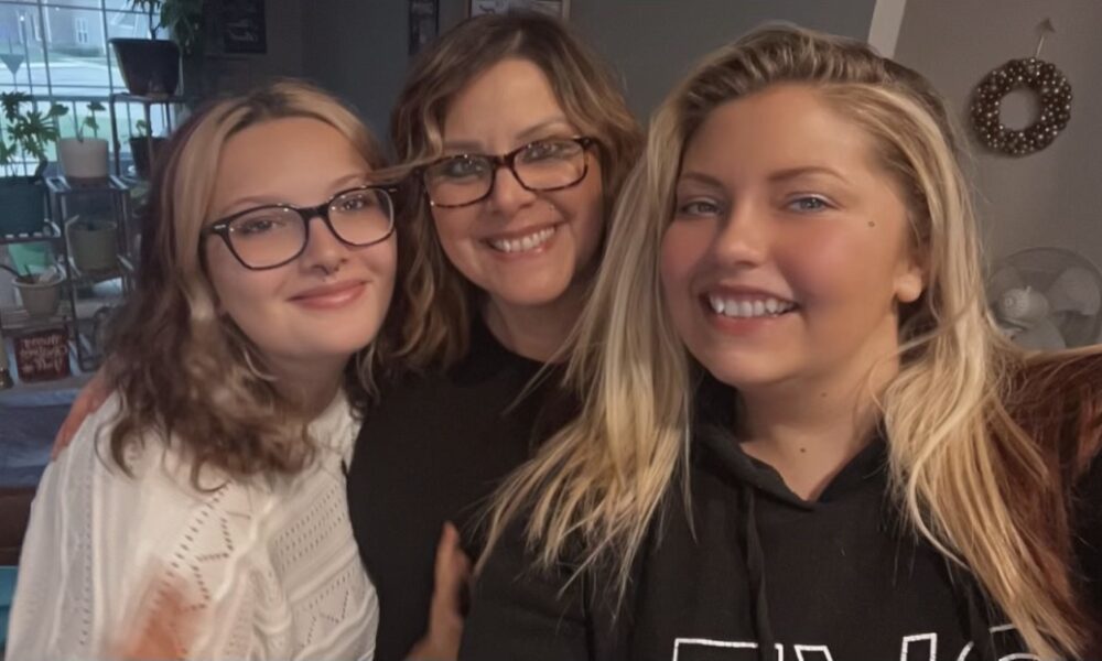 Conversations with Hummingbird Salon & Spa Erin & Taylor Inscho ...